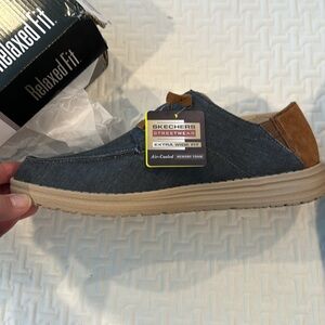 Skechers | Shoes | Brand New In Box Extra Wide Sketcher Melsonplanon ...